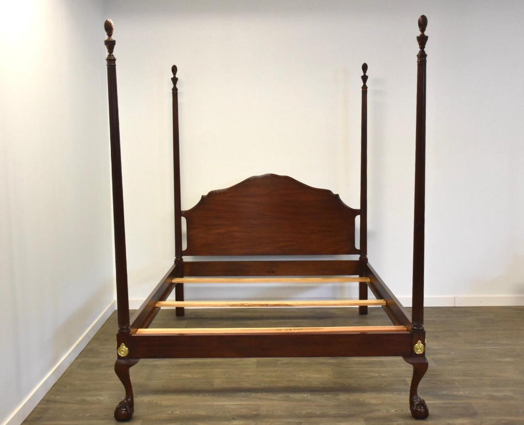 Henkel Harris Mahogany Ball and Claw Queen Bed | Mixed Modern | Nashua, NH