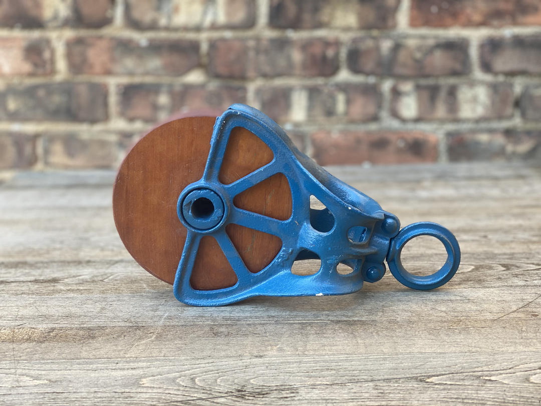 Antique Industrial Barn Pulley Barn Salvage Decor | North Grove ...