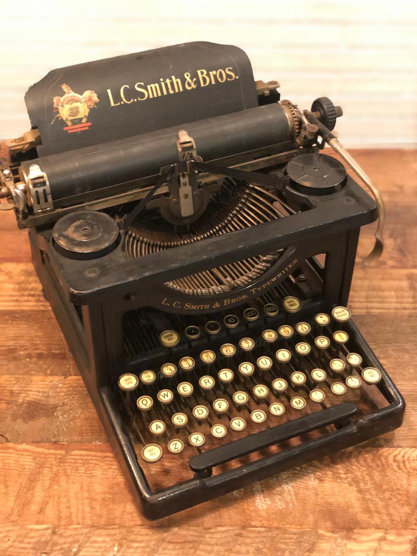 1911 ANTIQUE L.C. SMITH & BROS TYPEWRITER | Chartreuse & Co ...