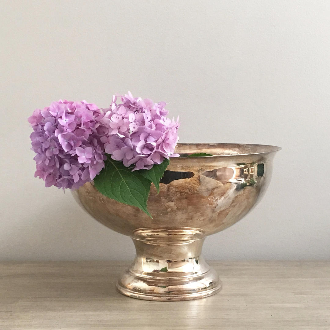 Sheridan Silver Plated Punch Bowl Large Footed Silver Centerpiece Bowl ...