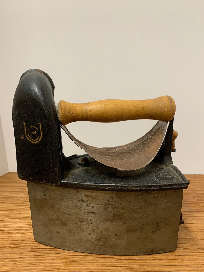 Antique Victorian Cast Iron Clothes Iron with Chimney | MOB Vintage ...