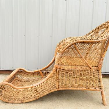 ANTIQUE Vtg WICKER RATTAN SLEIGH LOUNGE CHAIR Chaise | Urban Rummage ...