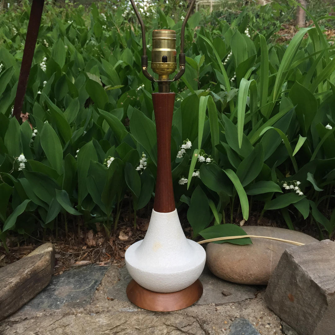 Petite Mid-Century Modern 1960s Berger Walnut Chalkware Table Lamp ...