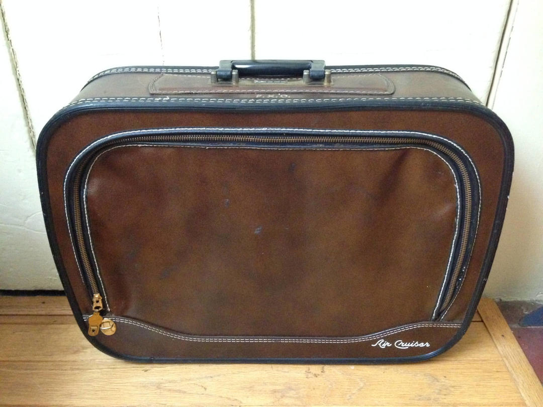 Vintage 1970s Leeds Air Cruiser Suitcase Brown Vinyl Zip Front | Retro ...