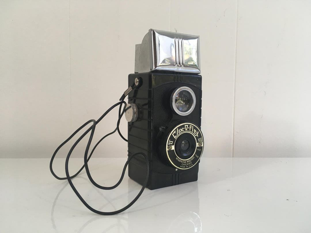 Clix-O-Flex Camera Twin-Lens Reflex Style 1940's Bakelite Art Deco ...