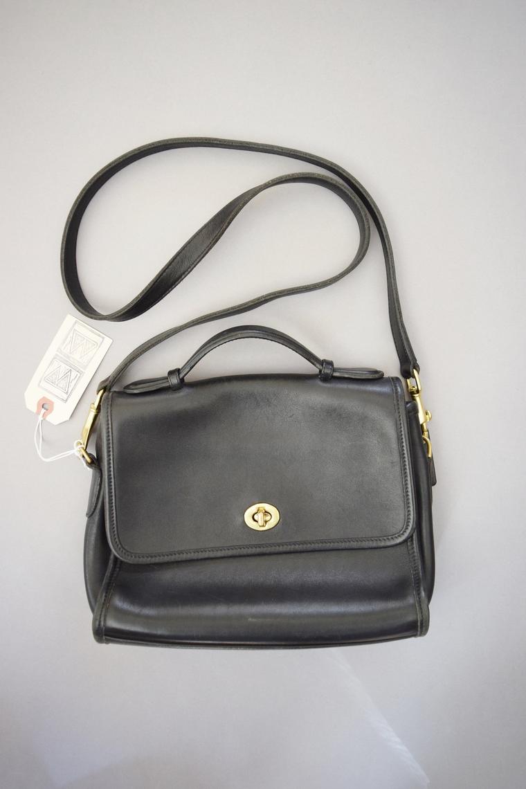 Coach Black Leather Court Bag | Vintage 1990s | Crossbody Purse | We ...