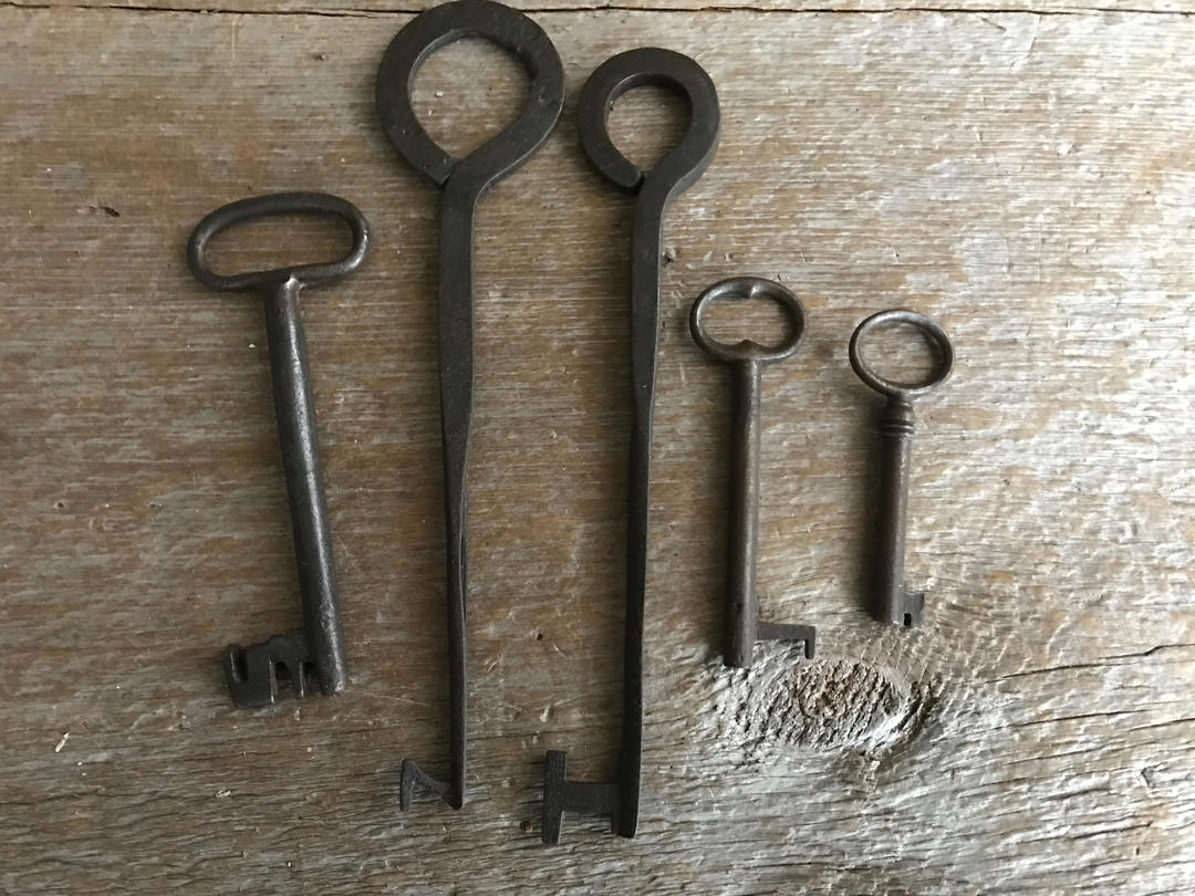 French Skeleton Chateau Keys Antique 18th Century Iron Castle Door ...
