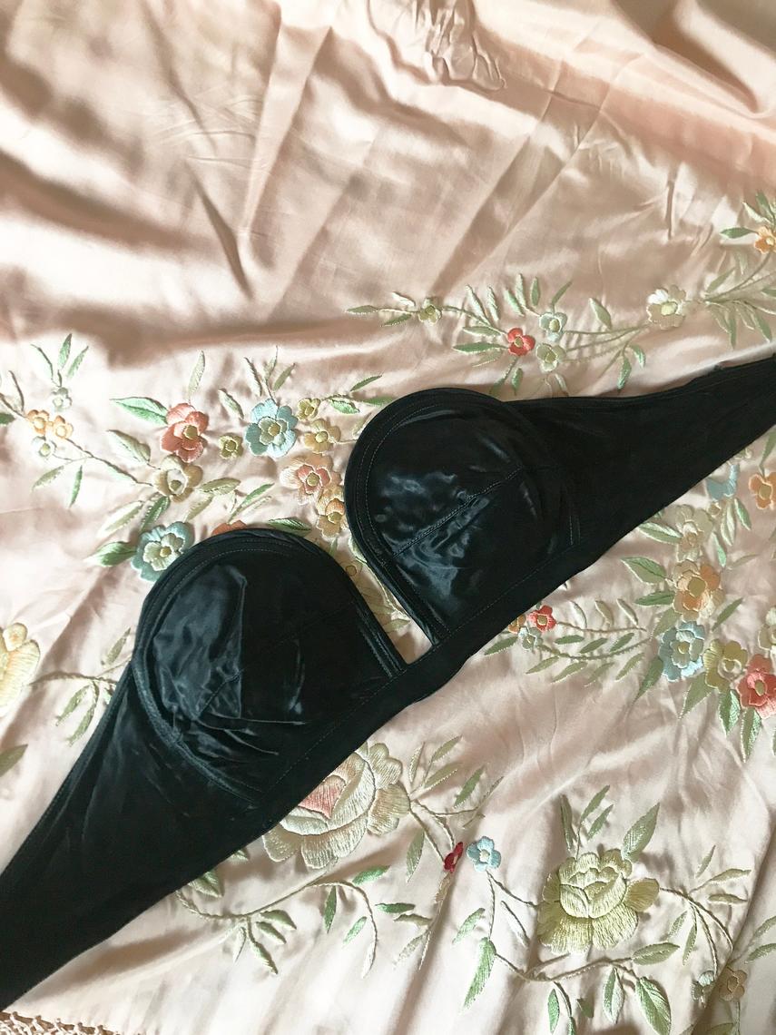 Vintage 40s satin strapless bra / 50s strapless bra / black overwire ...