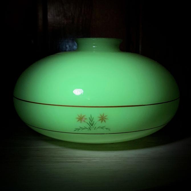 Vintage Art Deco Uranium Glass Custard Glass Lamp Shade Hand | Over the ...