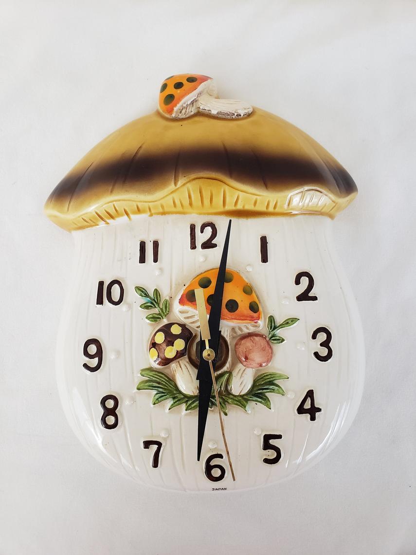 Vintage 1970's Merry Mushroom Clock / 70s Sears Kitchen Wall Clock ...