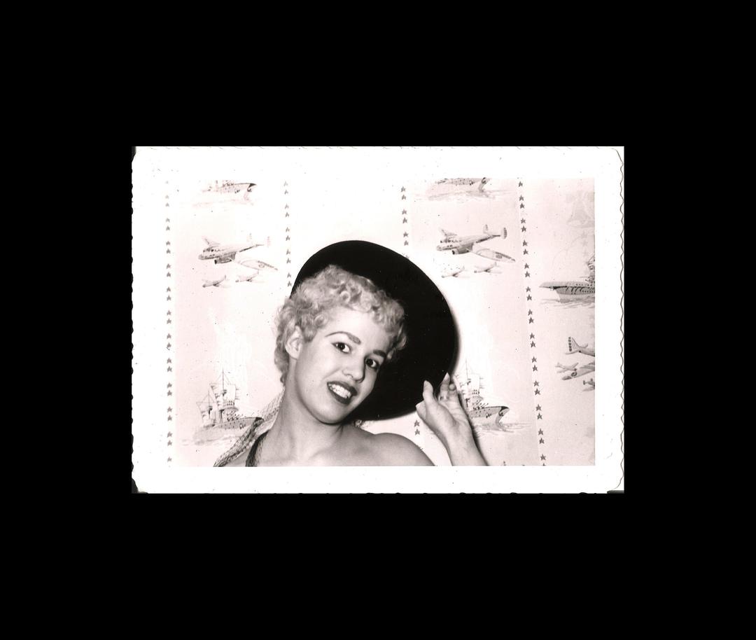 Vintage Photo - Amateur Pinup - Pin Up Girl - | Fly Times Vintage ...