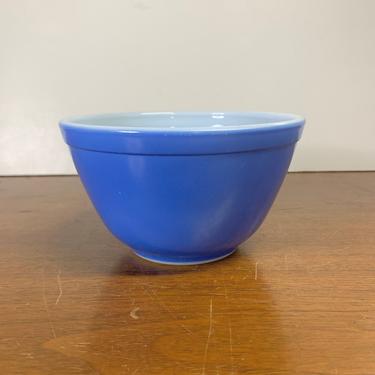 Vintage Pyrex Primary Color Blue Round Mixing Bowl 401 | Over the Years ...