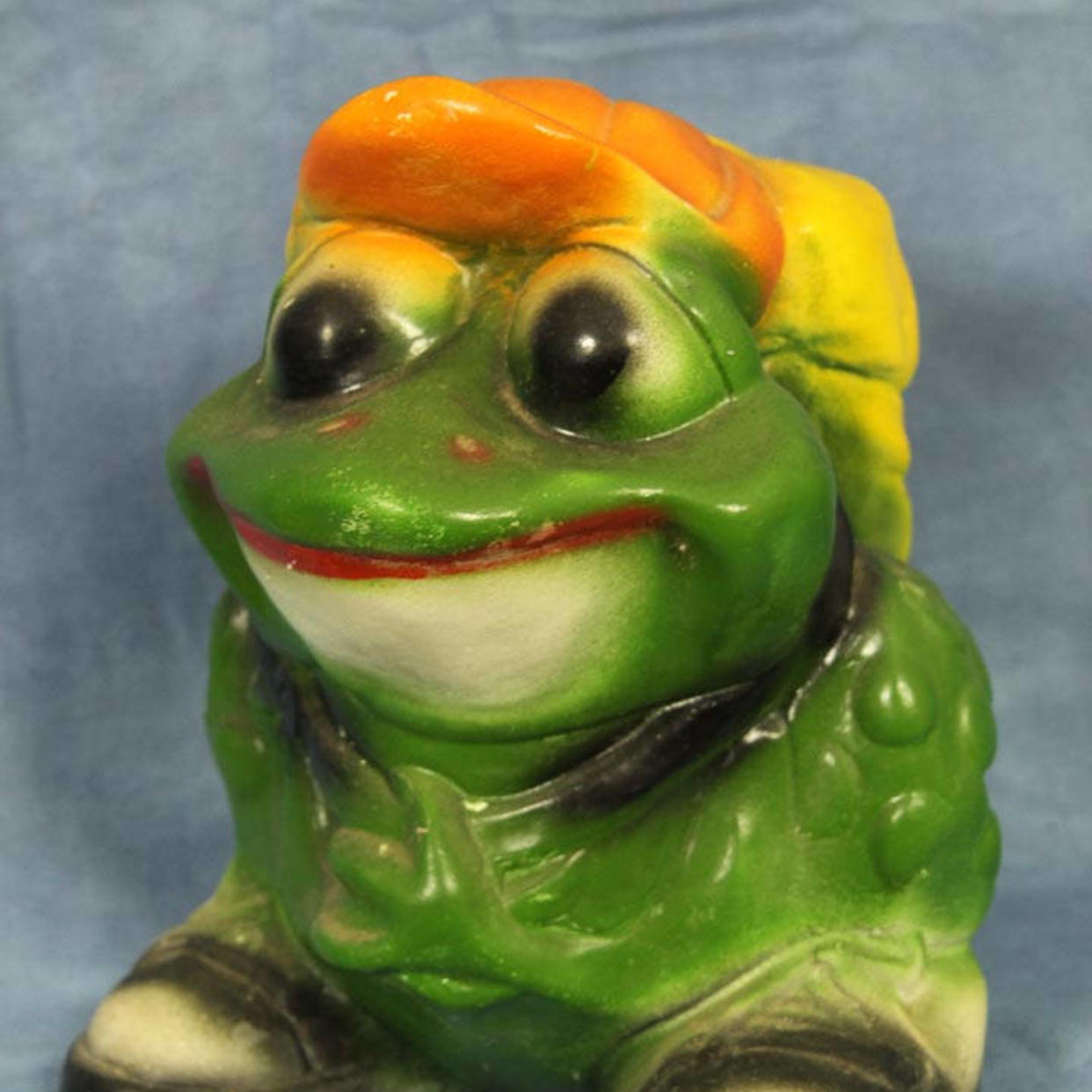 Weird 10" Vintage Frog with Backpack Chalkware Bank | Vintage Goofball ...