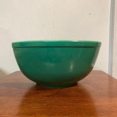 Vintage Pyrex Primary Green Round Mixing Bowl 403 | Over the Years ...