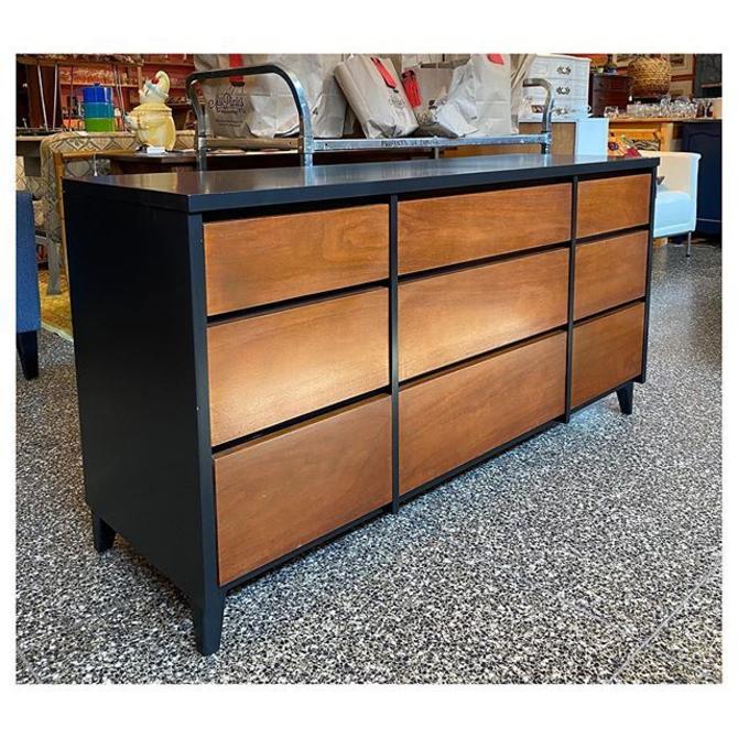 Distinctive Furniture by Stanley Mid century modern Two tone dresser 60 Miss Pixies Adams Morgan Washington DC