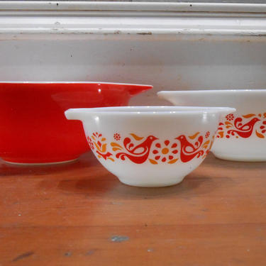 Vintage Pyrex Bowl Set of 3 Friendship Cinderella Pattern | Kiss My Att ...