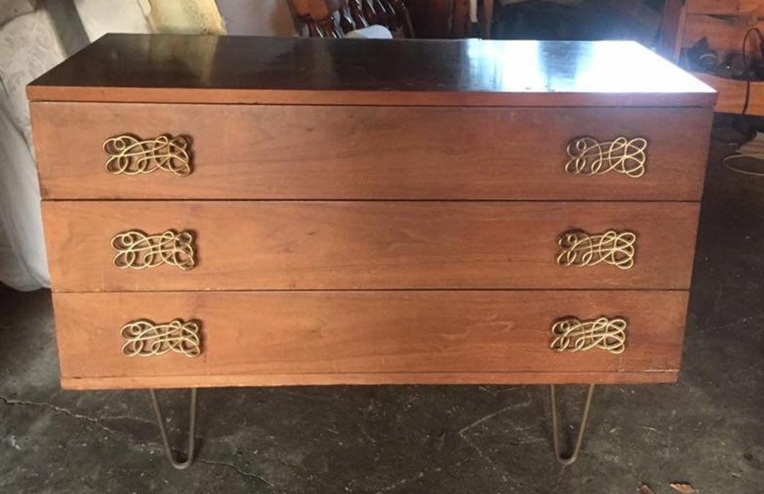 Vintage Mid Century Modern Pyramid Shape Low Dresser Chest Large ...