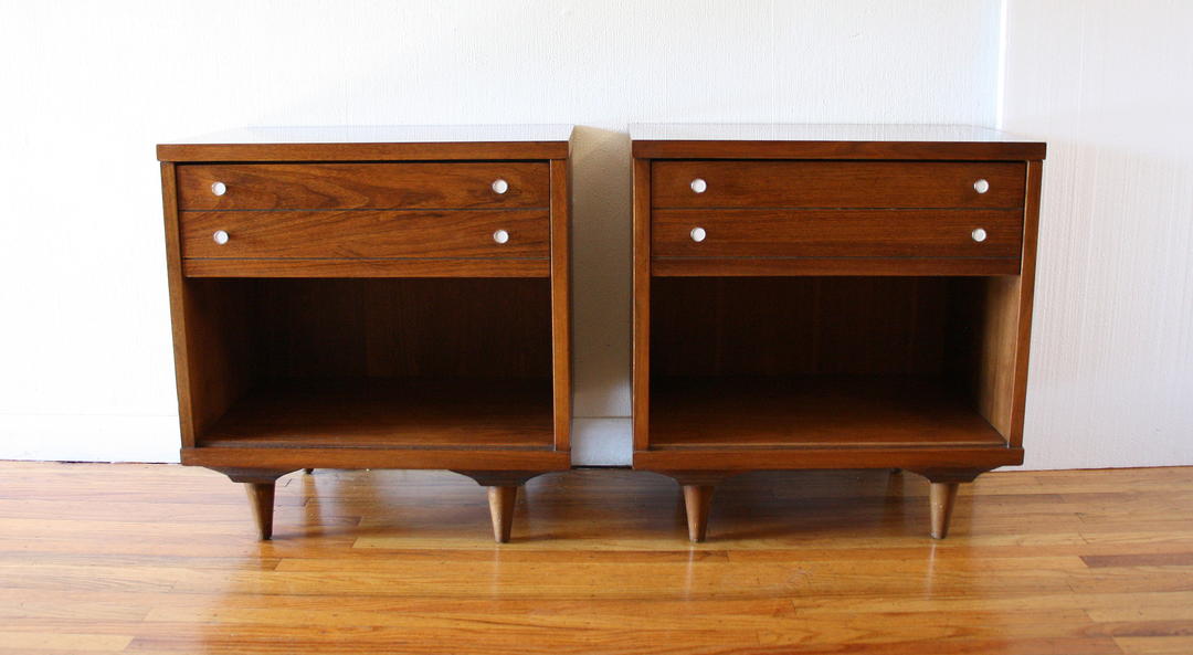 Johnson carper nightstand store
