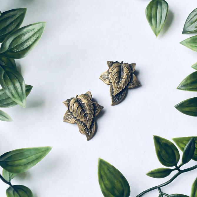 Jewelry Making & Beading Brooch pin Leaf shaped cardigan clip Sweater ...