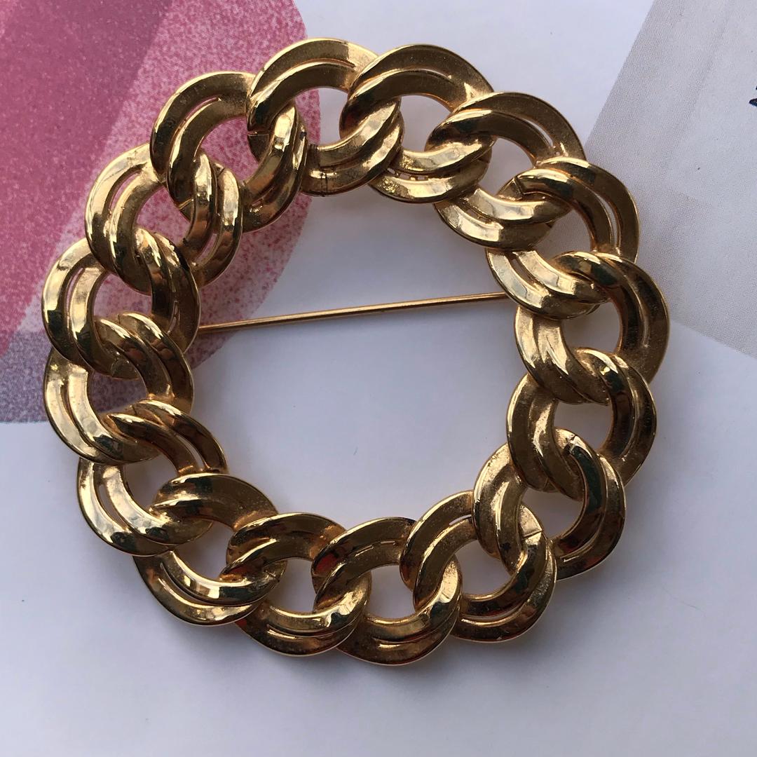 Monet Gold Chain Circle Brooch | Bloomers and Frocks | Austin, TX