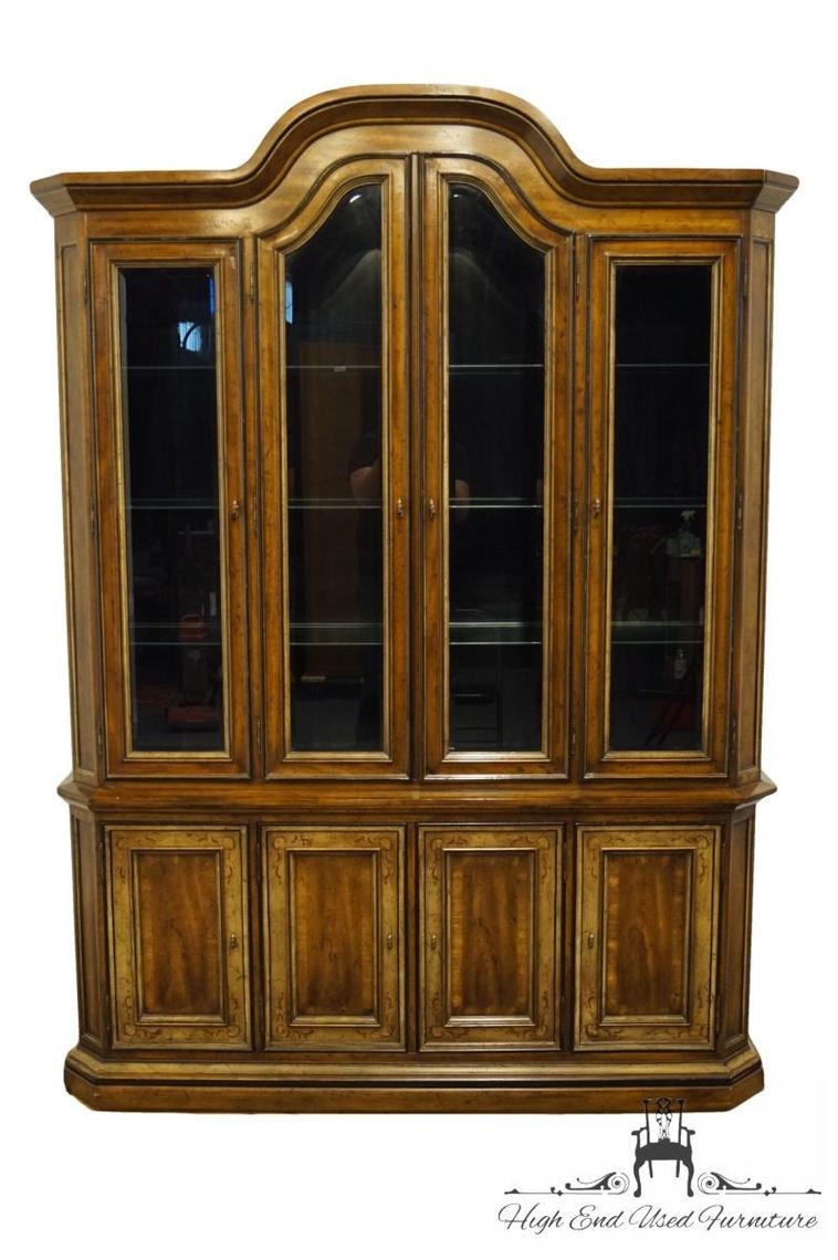 Drexel Heritage Illuminated Cabinet | Cabinets Matttroy