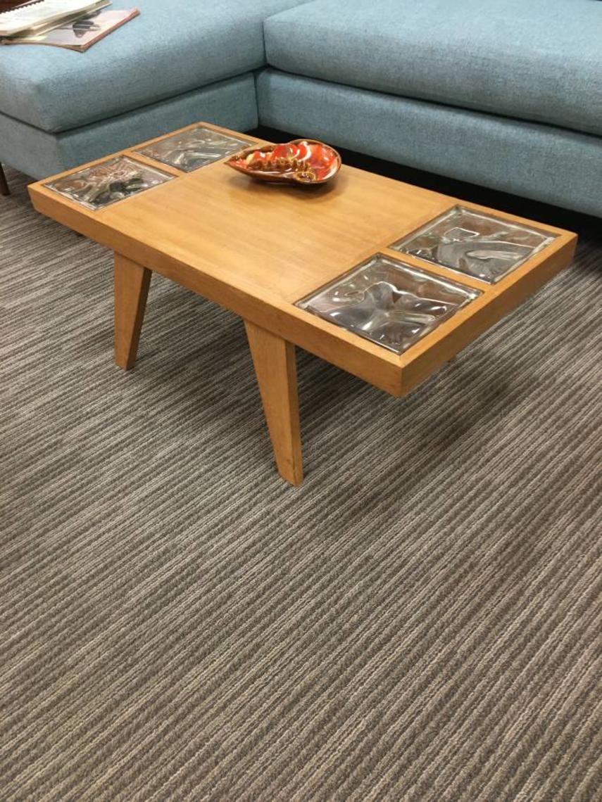 Vintage Mid Century Blond Wood Coffee Table with Glass Inlay | Loft 63 ...