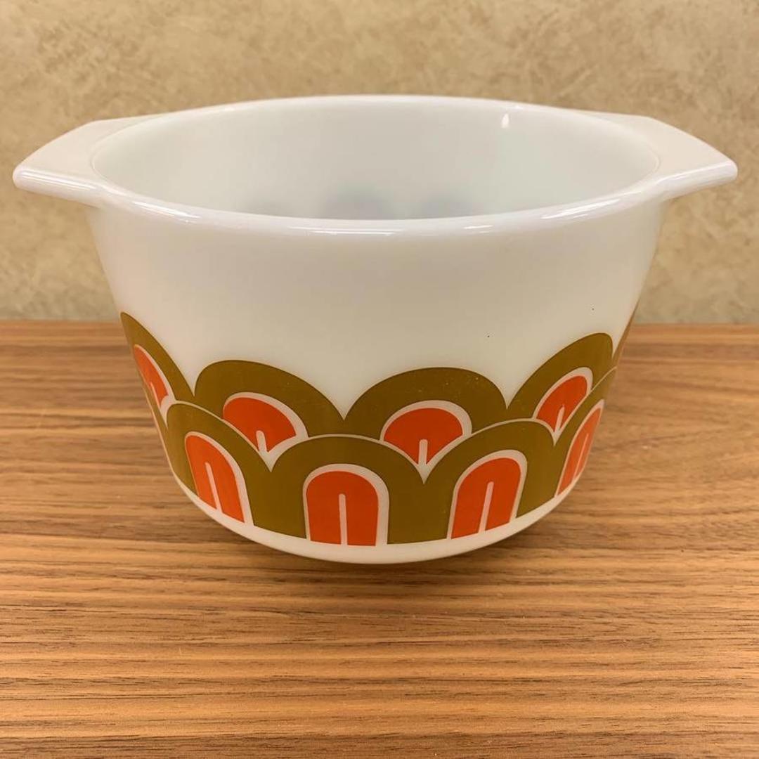 Vintage Pyrex – Orange & Gold Arched Pattern | Loft 63 | Seattle, WA
