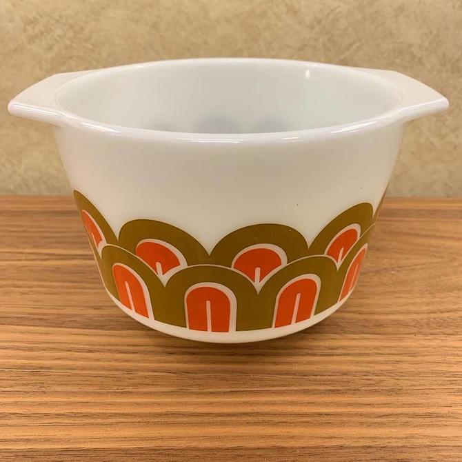 Vintage Pyrex – Orange & Gold Arched Pattern | Loft 63 | Seattle, WA