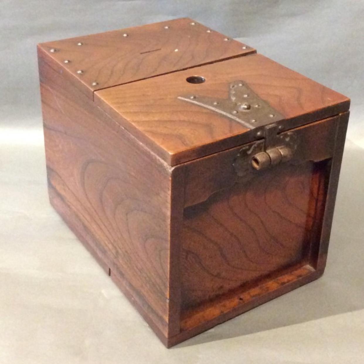 Japanese Antique Fune Tansu Ship Chest Zenibako Money | Kuraya Japanese ...