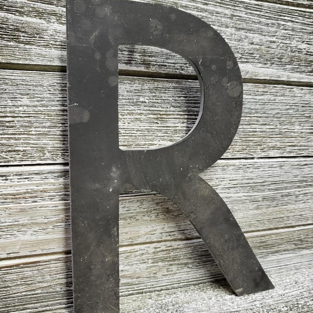 Vintage Letter R, Rustic Letter R from Sign, | A GoGo Vintage - Havre ...