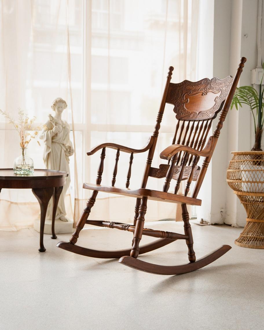 Vintage Classic Rocking Chair | Sunbeam Vintage | Highland Park - Los ...
