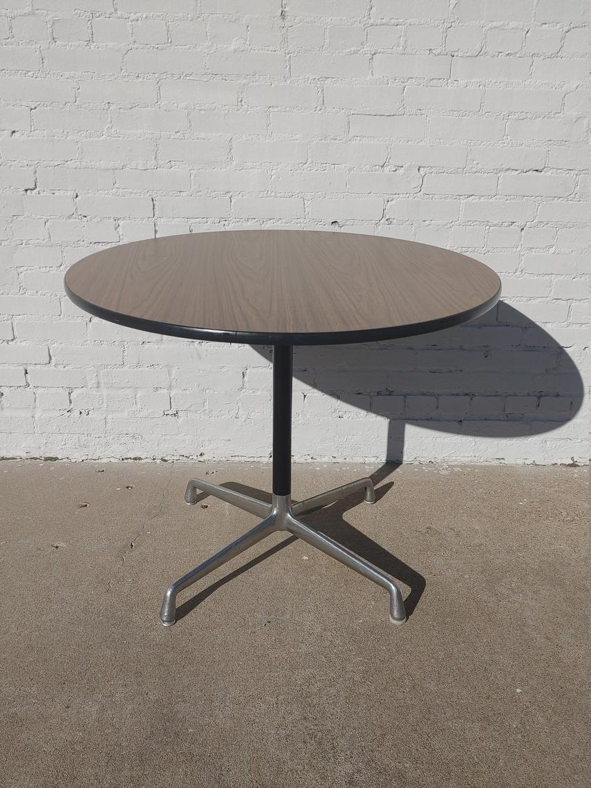 Mid Century Modern Herman Miller Laminate Top Table | Vintage Vault ...
