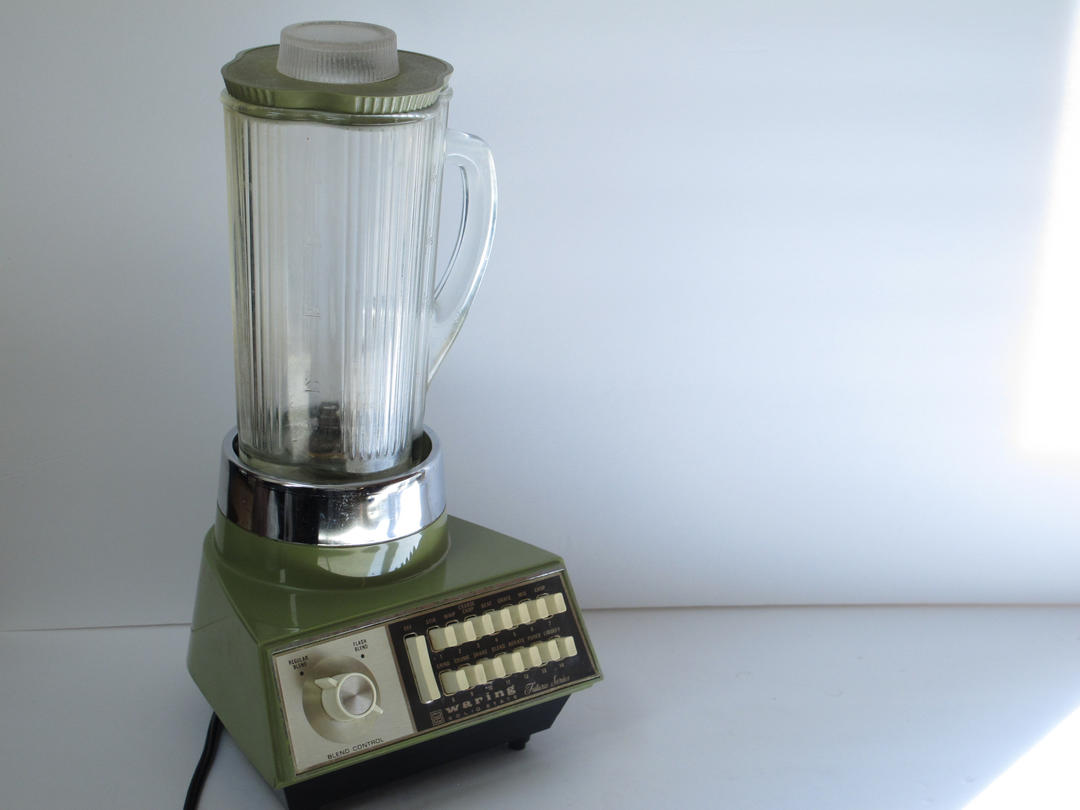 Green Vintage Blender Glass Retro Waring Blender Green Olive Avocado ...