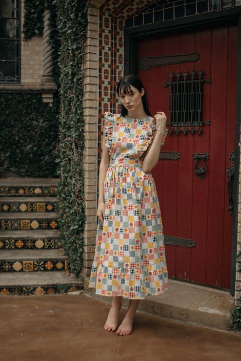 70s Floral Retro Style Apron Cleaning Supplies Home & Living Aprons ...