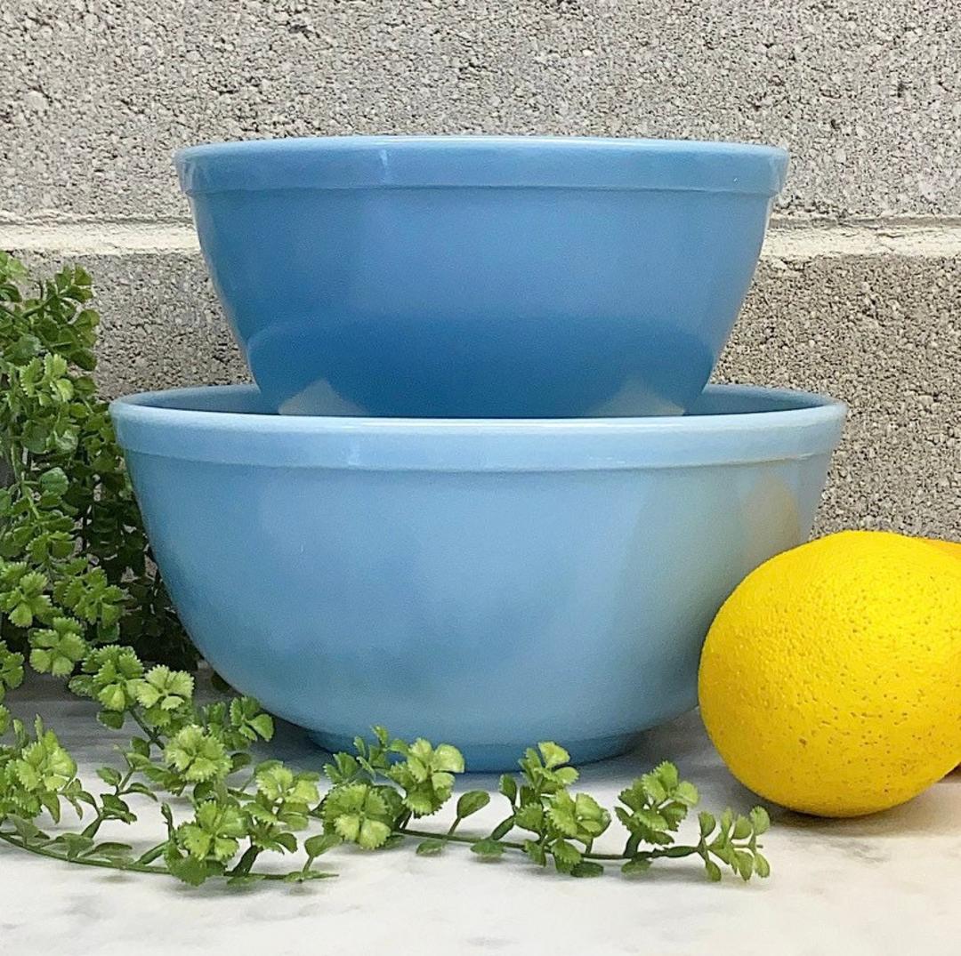 Vintage Pyrex Mixing Bowl Set Retro 1960s Delphite Bluebelle + Set ...