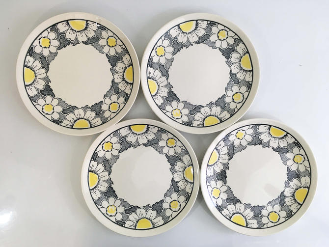 Kitchen & Dining Dining & Serving Vintage Daisy Plates Plates etna.com.pe