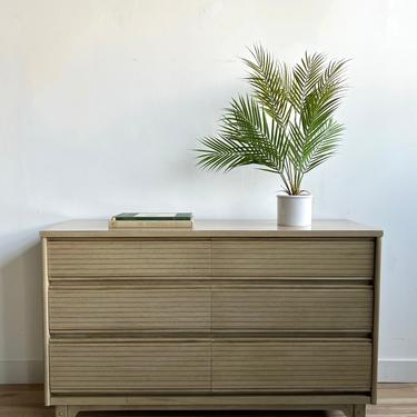 Kroehler 6 drawer dresser store