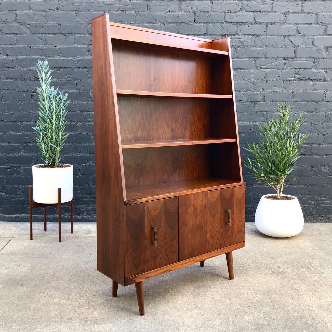 Mid-Century Modern Walnut Bookshelf Hutch | Vintage Supply | East LA ...