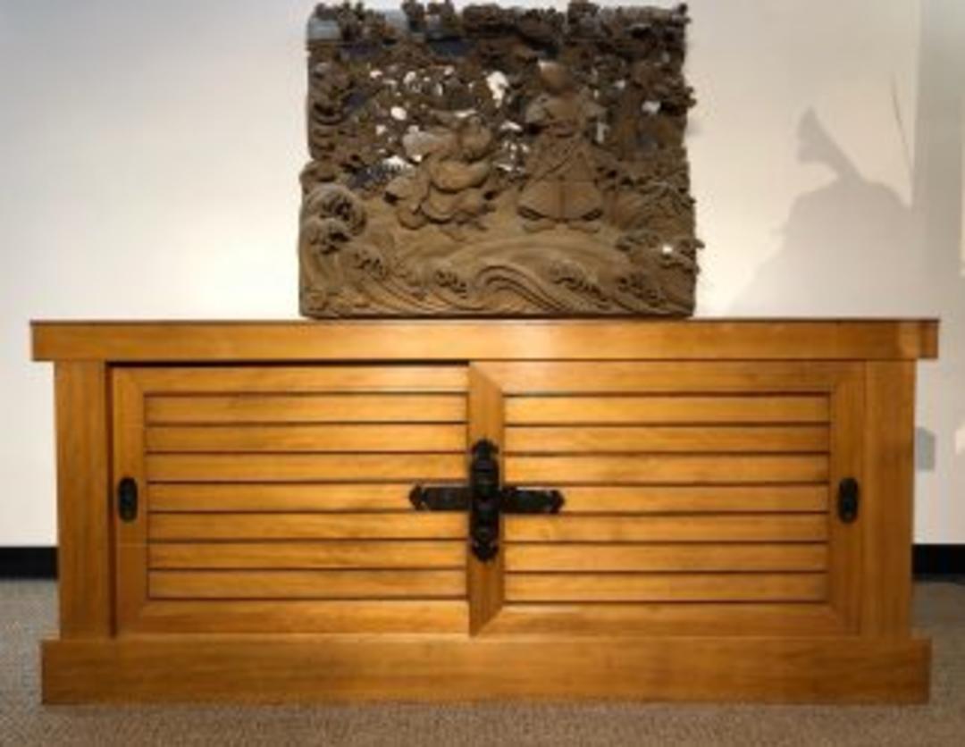 Antique Japanese A Single piece Of Futon Tansu Chest | Kuraya Japanese ...