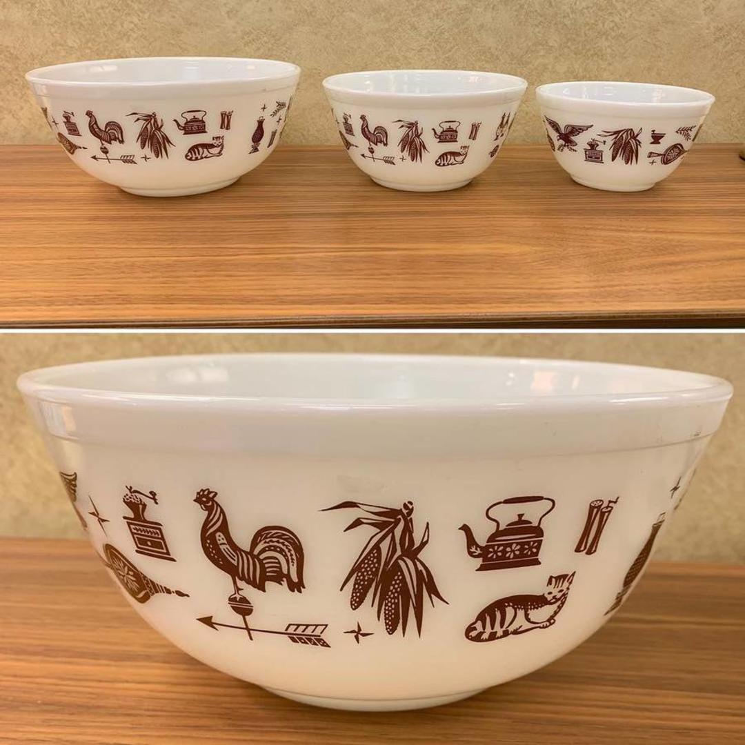 Vintage Pyrex Bowl Set – Cat & Rooster Pattern | Loft 63 | Seattle, WA