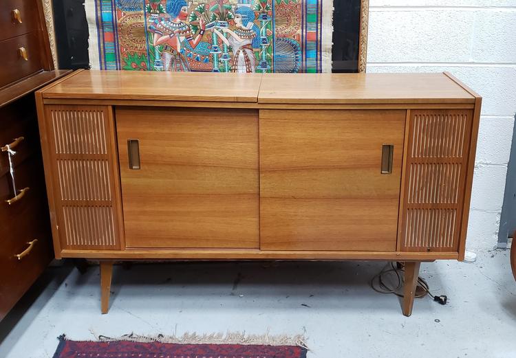 Mid-century Modern Loewe Opta Console Stereo | Vintage MC | Frederick, MD