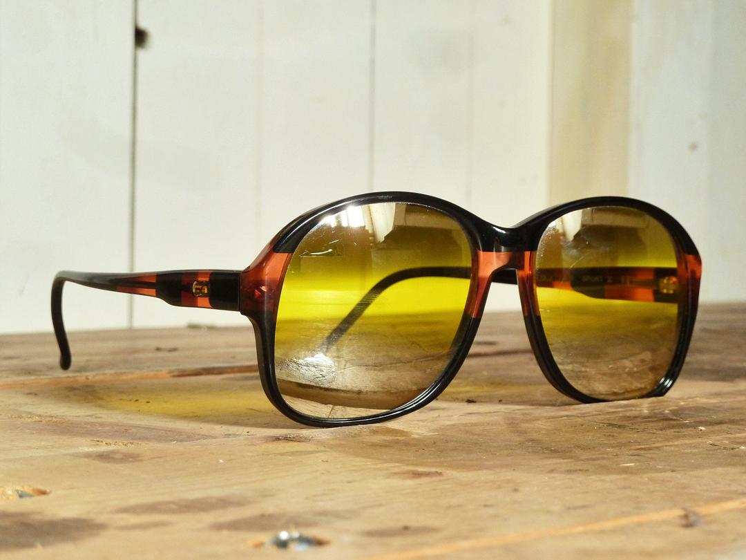 Vintage 1970s Sunglasses Suzy Chapstick Chaffee High Contrast Lenses ...