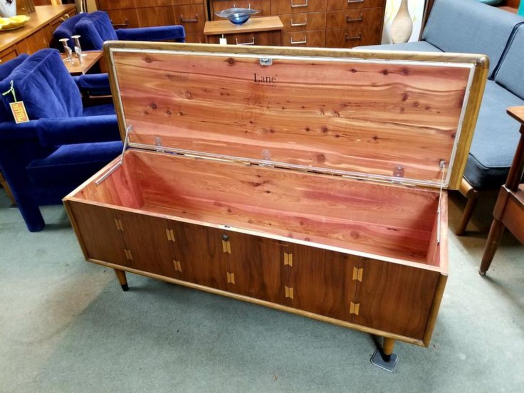 Lane cedar-lined chest | Peg Leg Vintage | Beltsville, MD