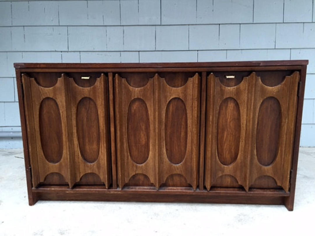 Local Pickup Preferred.Midcentury 1960s Server, Buffet or TV Stand ...