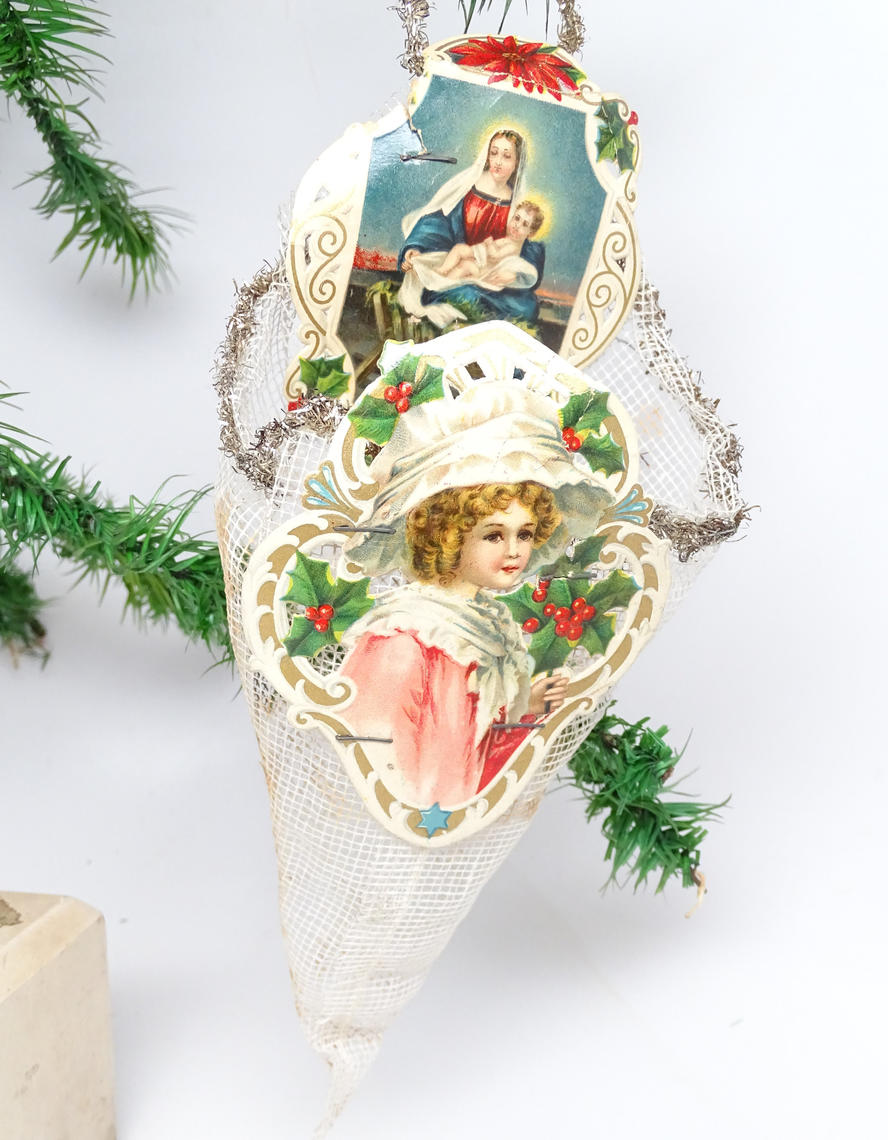 Antique Early 1900's Victorian Nativity Die Cut and Tinsel Cornucopia ...