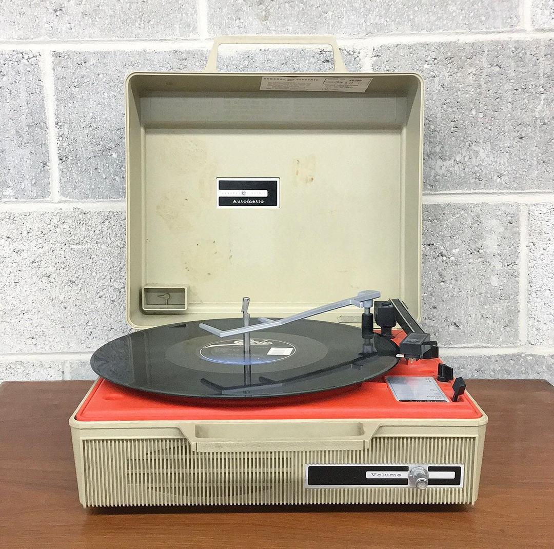 Vintage Record Player Retro 1970s General Electric + Solid State ...