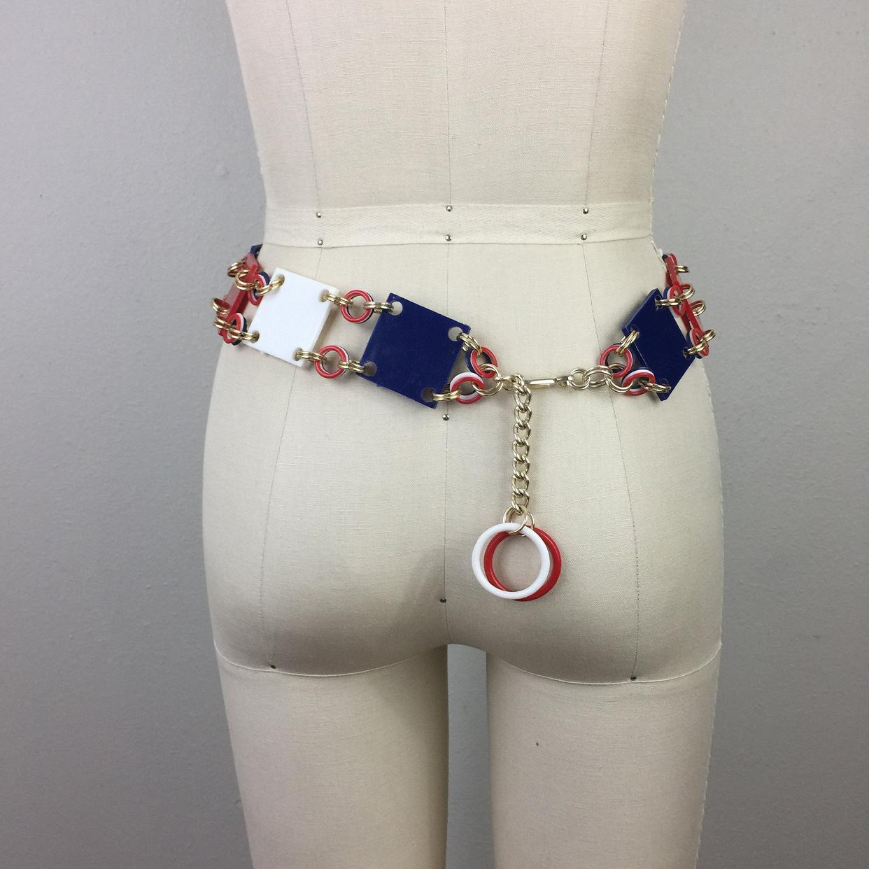 Vintage 60s Plastic Chain Link Belt Red White | Flashback Vintage ...