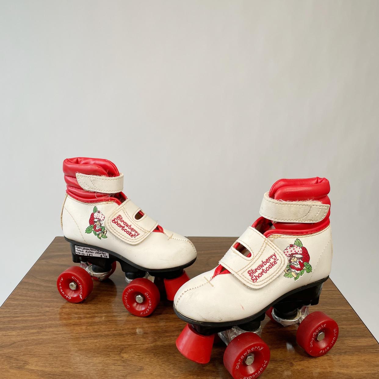 1984 Strawberry Shortcake Kiddo Roller Skates | Prototype Vintage ...