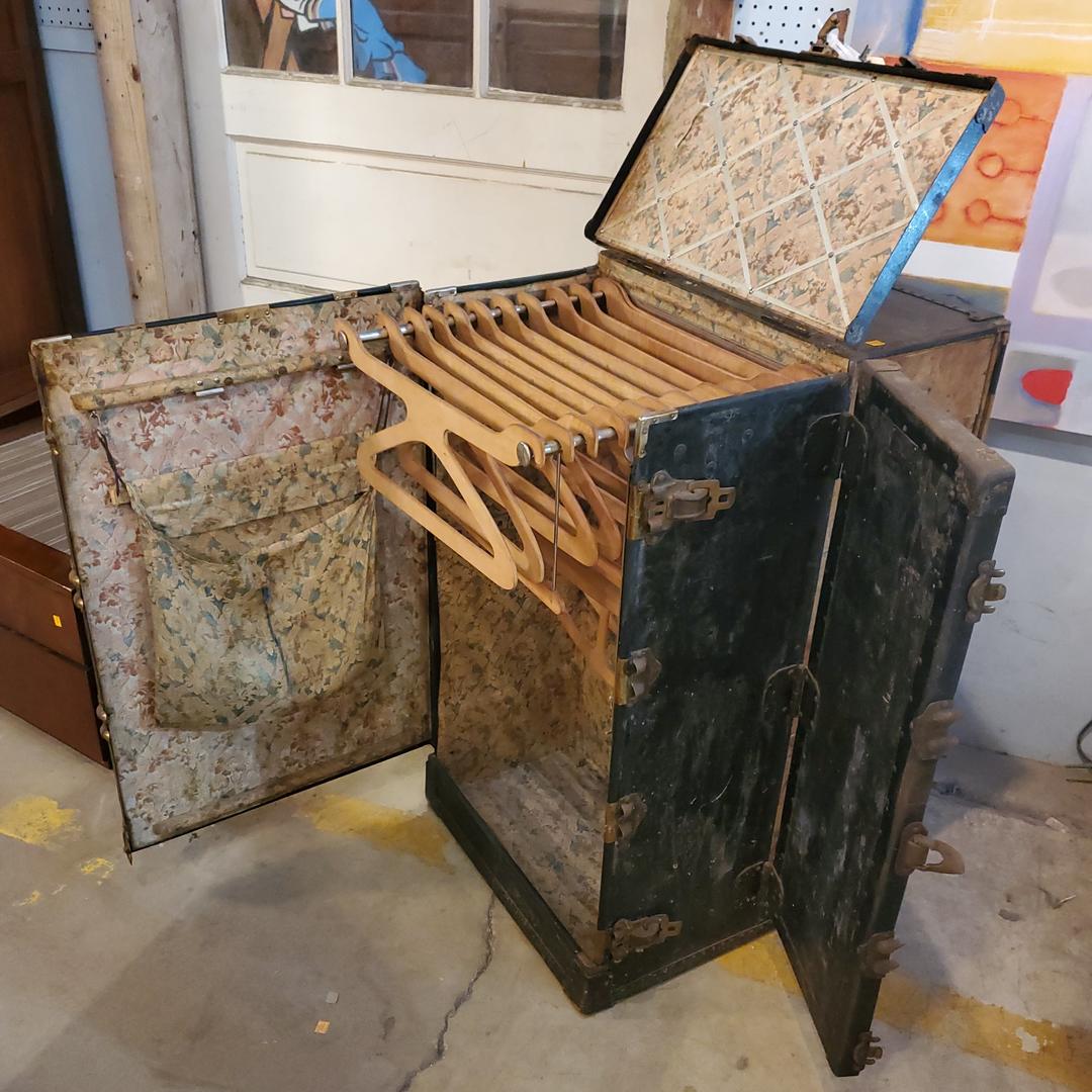 Winship & Sons Co Wardrobe Steamer Trunk | Community Forklift ...