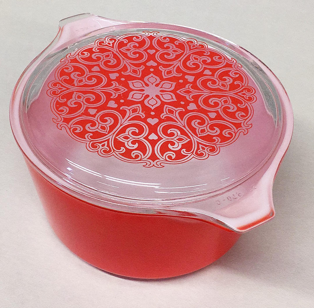 Vintage Pyrex Casserole Retro 1960s RARE Celtic Floral + Hearts Scroll ...